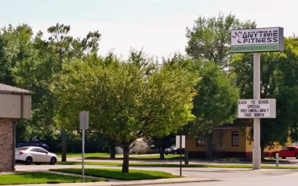 Pylon Signs | Stein Sign Display