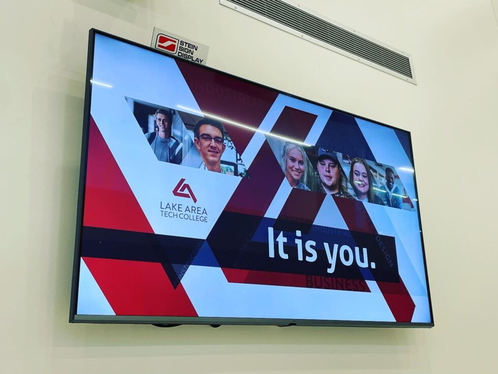 Watertown Regional Airport | Stein Sign Display